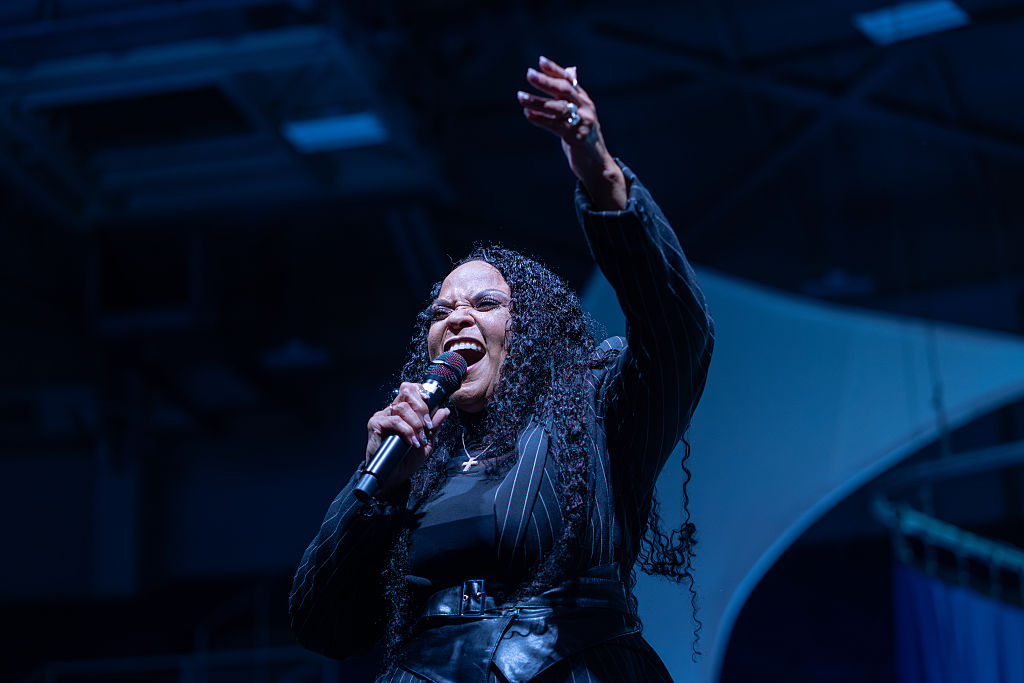 Tamela Mann Debuts “Mama Mann’s Kitchen®